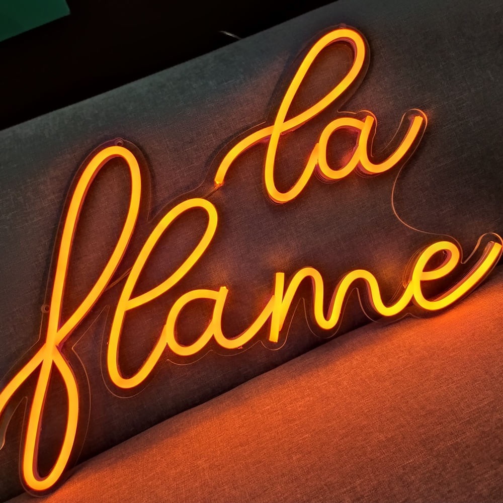 Letreiro Neon de LED Personalizada - Nome, frase ou palavra com 7 ...